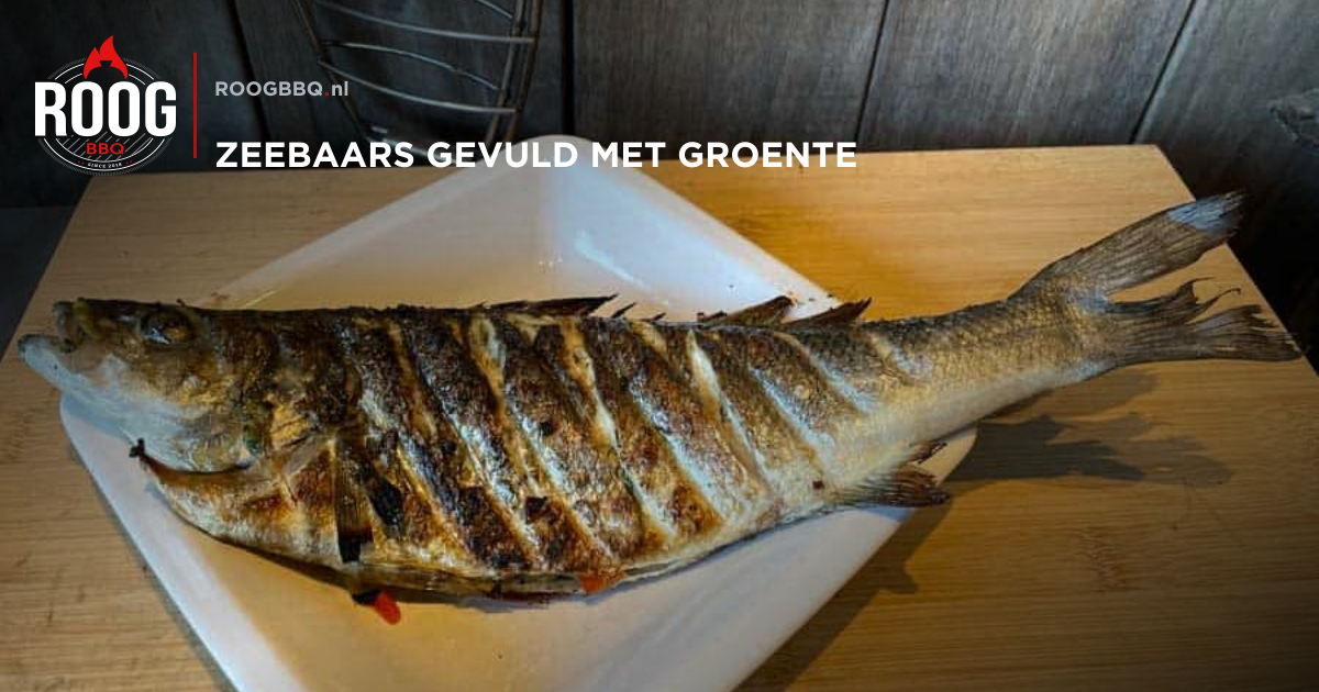 Zeebaars gevuld met groente van de barbecue • Roog BBQ